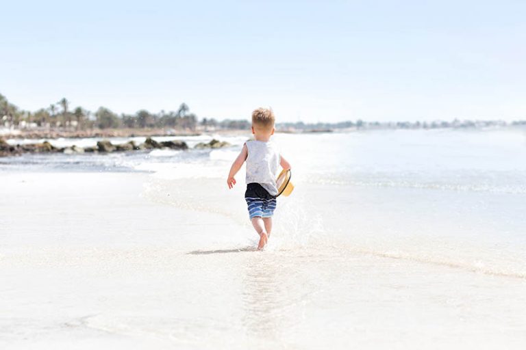 Toddler Beach: 10 Tips For Enjoying With Your Little One