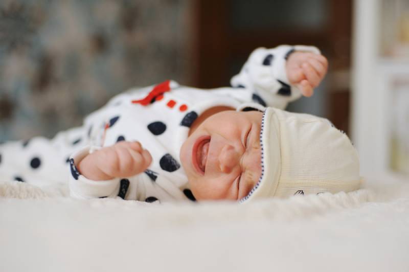 10 Reasons For Baby Crying In Sleep And Tips To Soothe