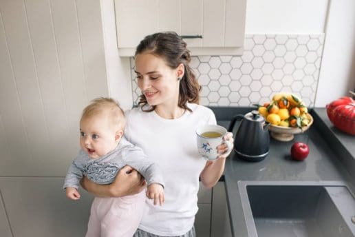 6 Best Herbal Teas For Breastfeeding And Milk Supply In 2022